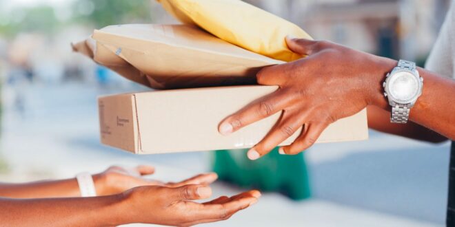 What Is Flat Rate Shipping and How Does It Work? - Magezon